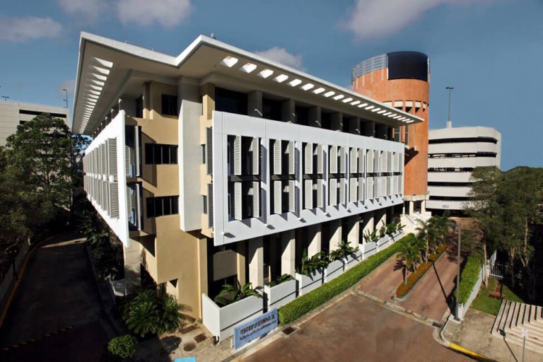 Cotiza Seguros Universal en Puerto Rico con SEGUROS PR .COM